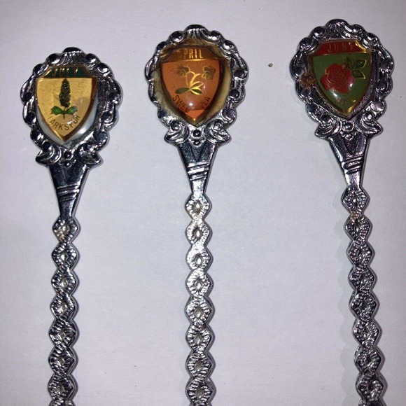 Other | Lot Of 9 Vintage Collectible Souvenir Travel Spoons Decorative ...